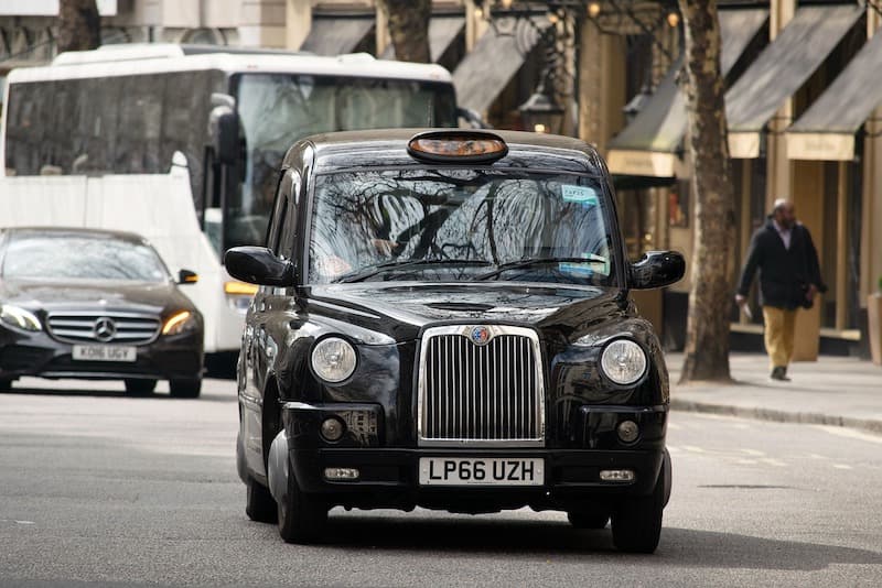 Taxi, Train, or Driver? How to Get from Heathrow to London - Montage Travel
